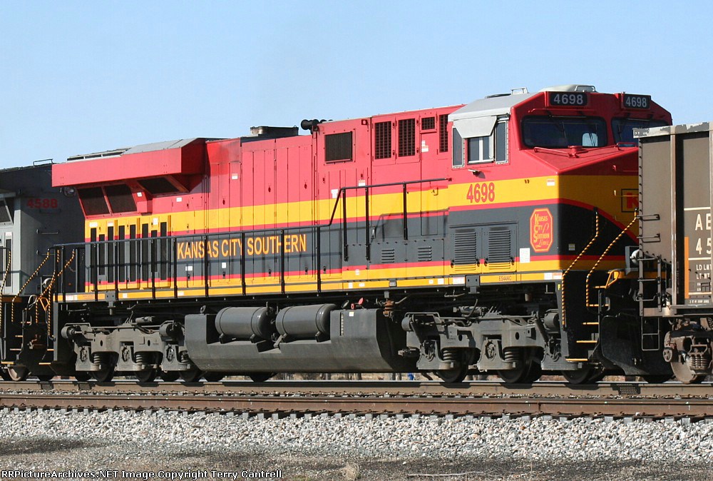 KCS 4698
